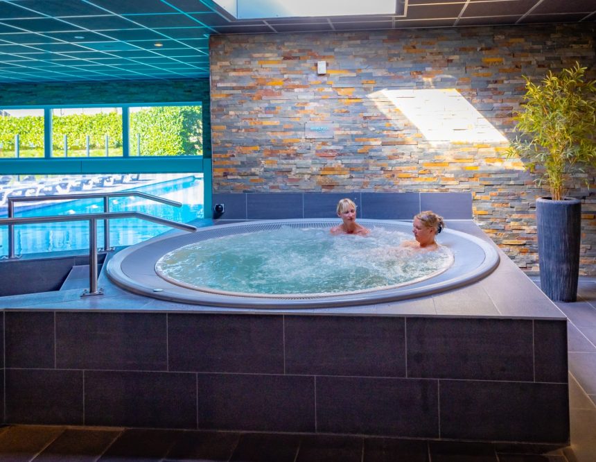 Indoor Whirlpool | Thermen & Beauty LeeuwerikHoeve